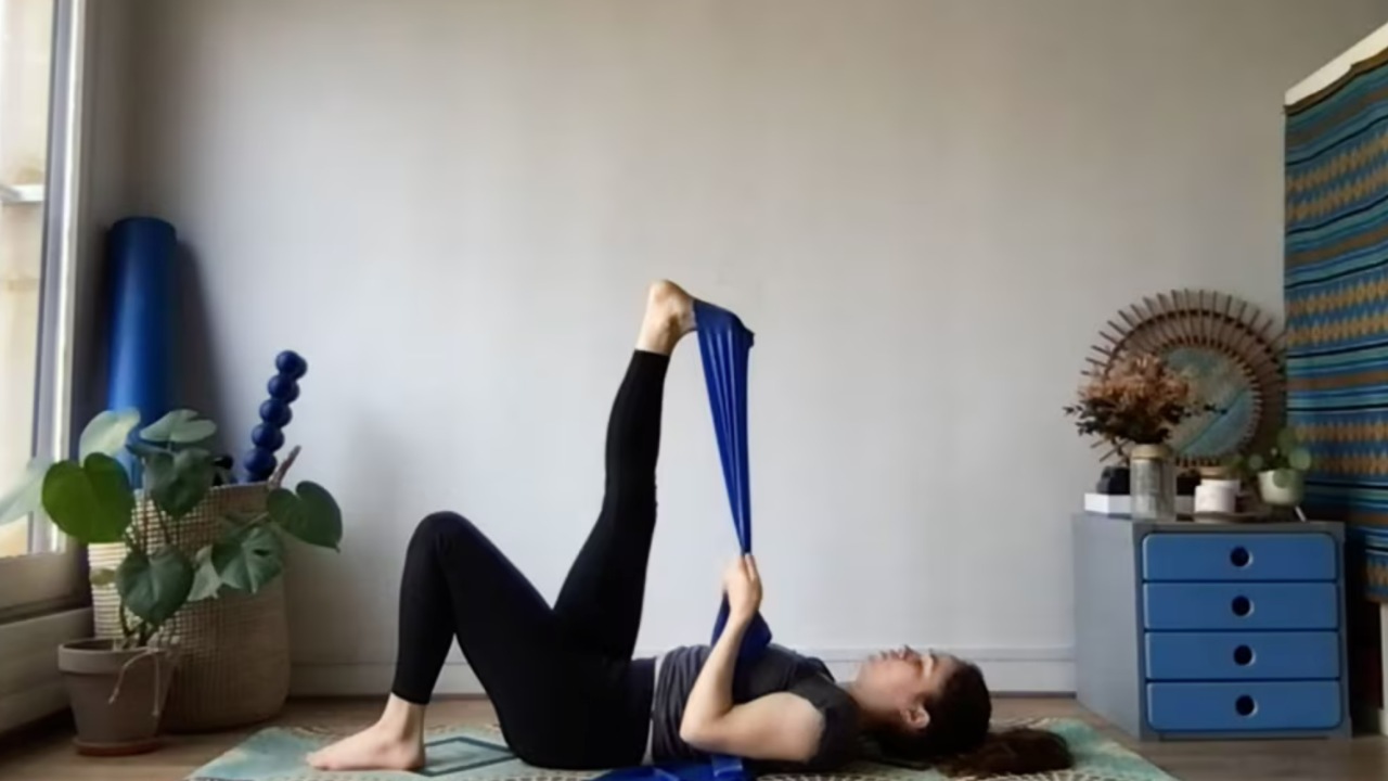 Stretch avec un élastique - Pilates 360
